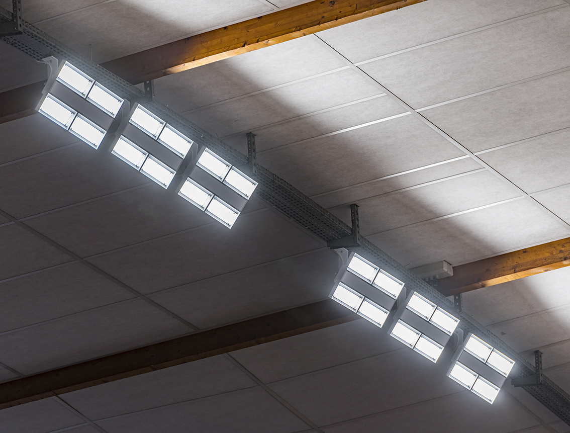Mirona Fit LED de Trilux au Palais Omnisports de Saint-Dié-des ...